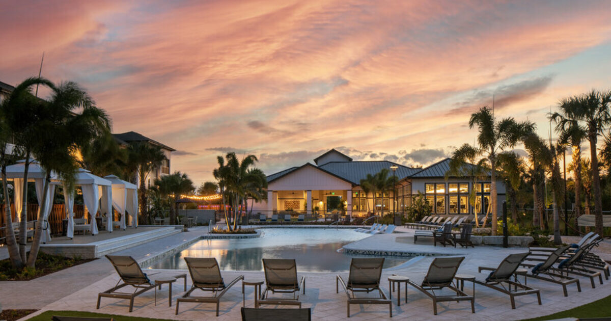 Starlight | Bainbridge Sunlake