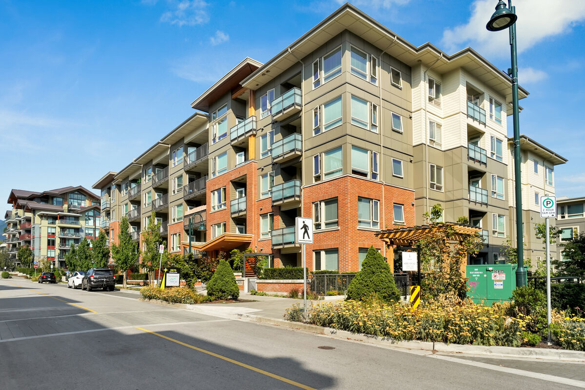 Starlight Canadian Residential Real Estate